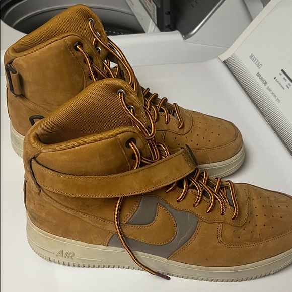Nike | Shoes | Nike Mens Tan Hightop Sneakers | Poshmark
